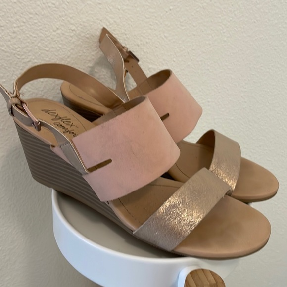 dexflex comfort | Shoes | Multicolored Strap Wedge Sandals Pink Tan ...